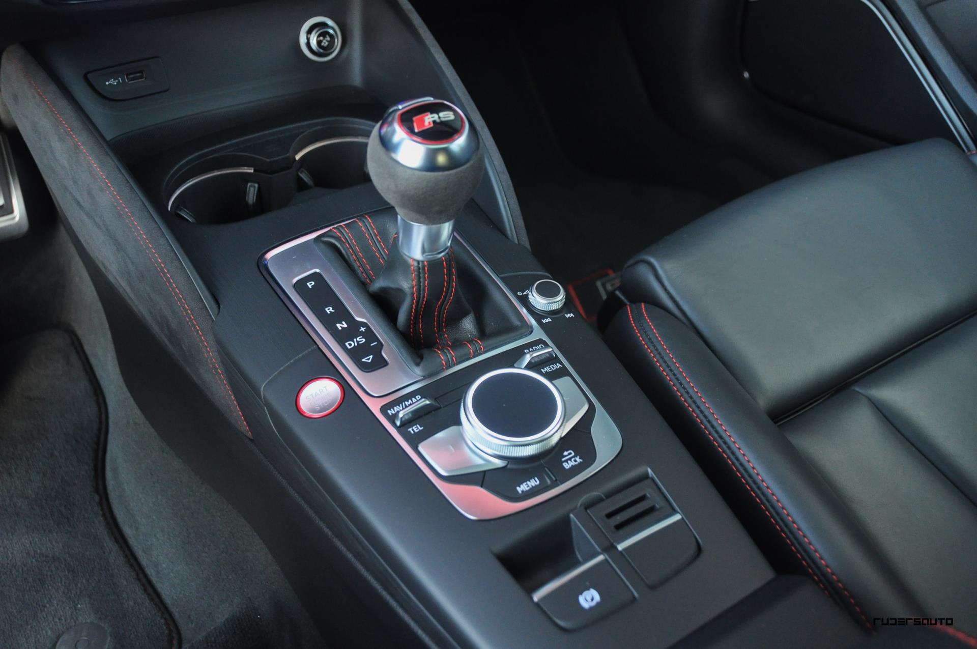 Audi RS3 Sportback | RS zetels | Pano Dak | RS sportuitlaat | B&O ...