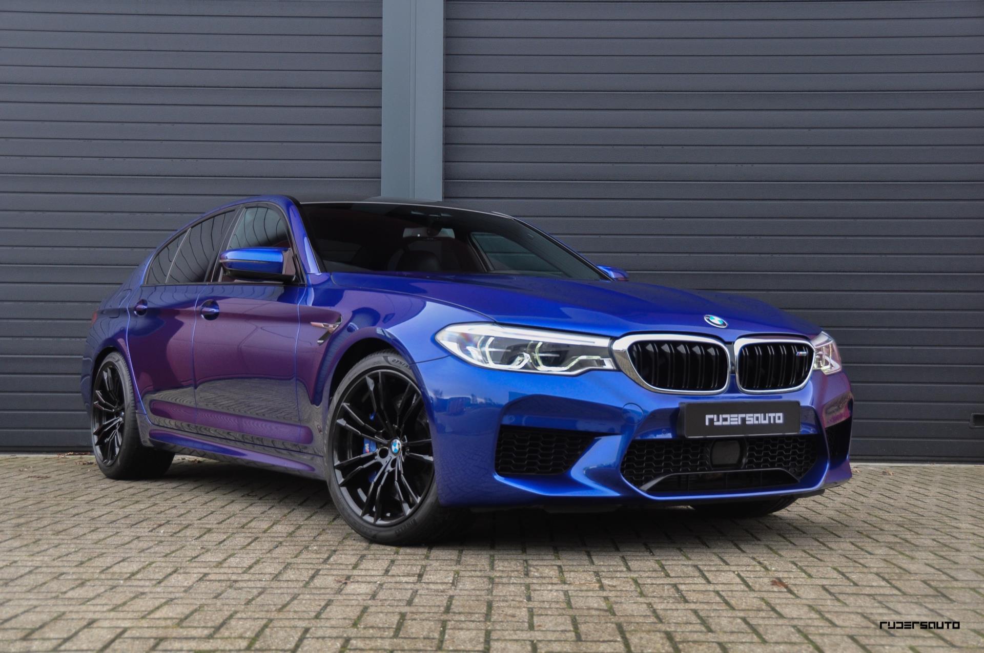 BMW 5 Serie M5 | Marina Bay blue | M-drivers package | HU | Surround ...
